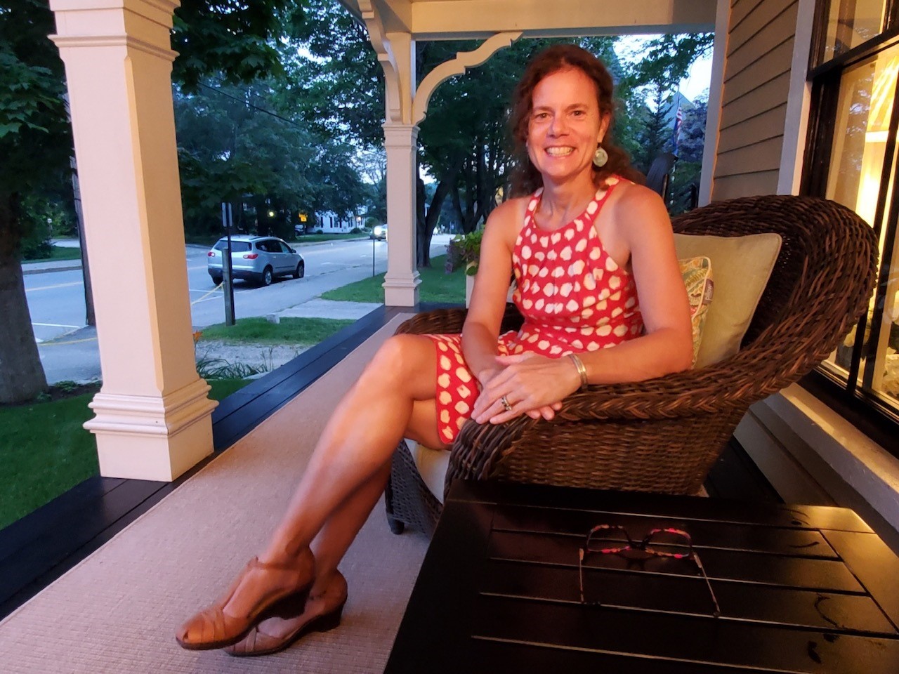 About – Elizabeth Christopher